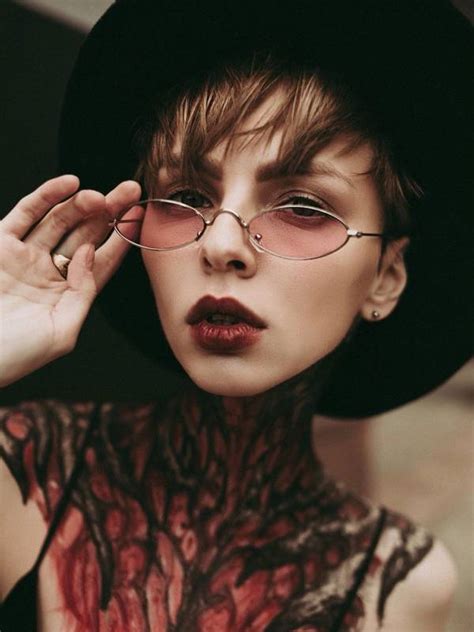 Model Ekaterina Novikova ATR ONE