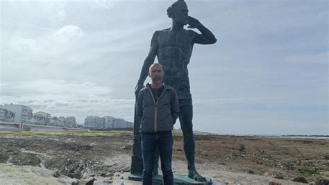 Qui est Christophe Charbonnel lhomme derrière la statue dUlysse aux