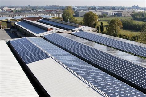 Fotovoltaico industriale e residenziale dove si risparmia di più