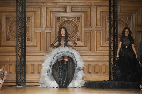 Défilé On aura tout vu Automne hiver 2016 2017 Couture