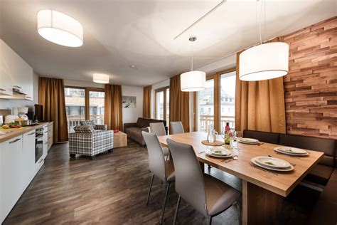 ALPENPARKS HOTEL APARTMENT CENTRAL ZELL AM SEE Brucker Bundestraße