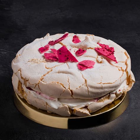 Tort Bezowy Z Mango CapuccinoCafe