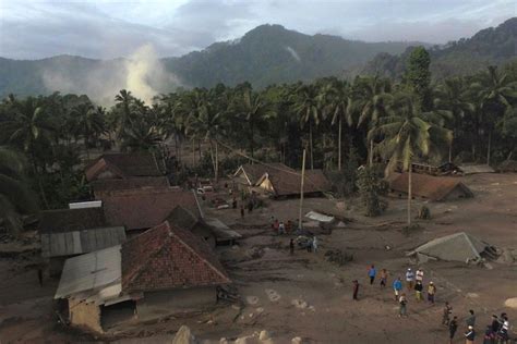 UPDATE Korban Bencana Erupsi Gunung Semeru 13 Orang Meninggal Dunia