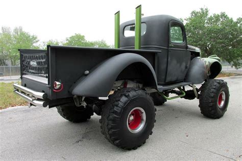1941 CHEVROLET CUSTOM PICKUP Rear 3 4 185054