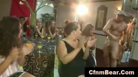 Cfnm Stripper Sucked By Wild Cfnm Babes Reallifecam Porn