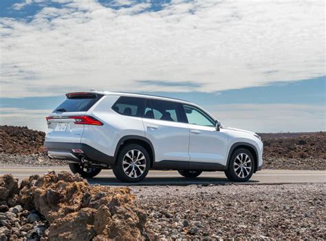 First Drive Toyota Grand Highlander Hybrid Max Review