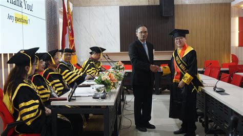 Yudisium Penuh Kebanggaan Di FEB UKSW Dua Doktor Baru Lahir Dengan