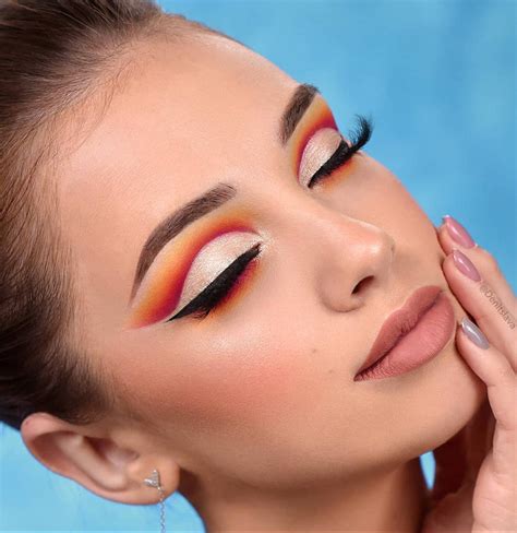 Albums 90 Pictures What Color Eyeshadow Goes With Brown Eyes Stunning