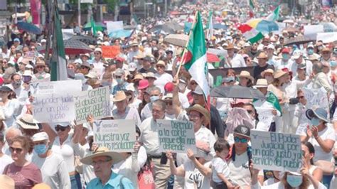 Marchan En Defensa De La Suprema Corte De Justicia