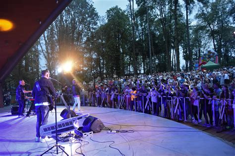 Niesamowity Koncert Zespo U Top One W Brzozowskim Amfiteatrze Gmina