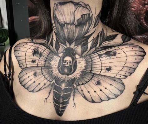 30 Attractive Neck Tattoo Art For Women
