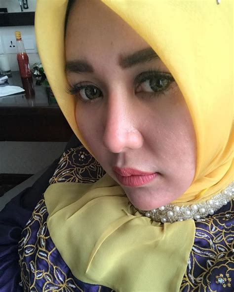 Suka Komentar Ns Nisadarafunna Di Instagram Kecantikan Free