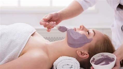 Benar Gak Sih Perawatan Di Klinik Kecantikan Bikin Ketergantungan