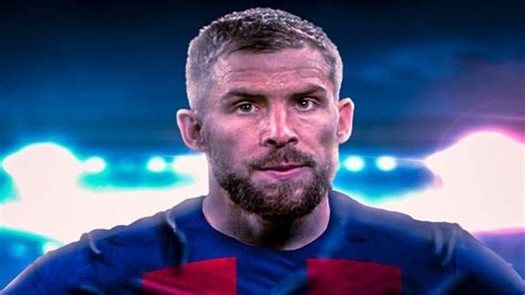 Iñigo Martínez desastroso en su estreno con el FC Barcelona