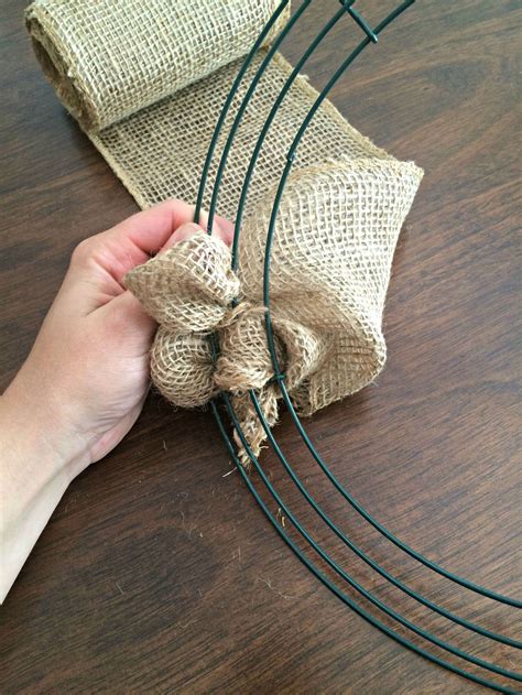 This Rustic Fall Burlap Bubble Wreath Is Simple Beautiful Easy To