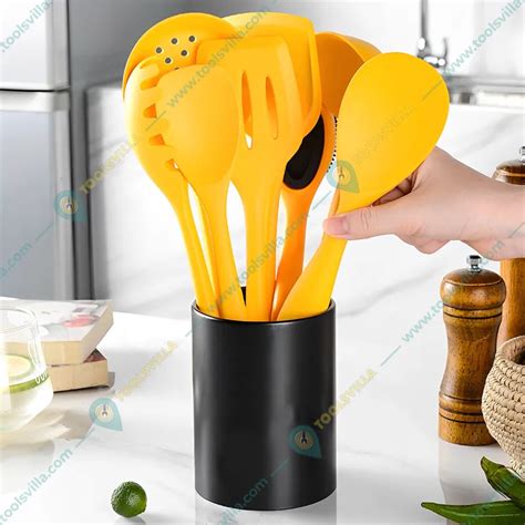 Heat Resistant Silicon Pcs Kitchen Utensils Set With Storage Barrel