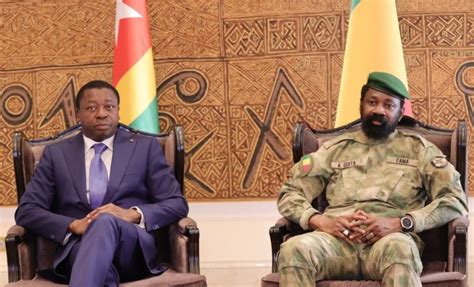Le chef de lEtat Faure Gnassingbé en visite de travail et damitié au