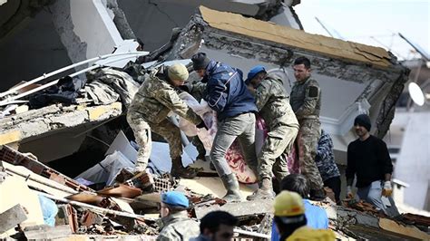 Deprem bölgelerindeki 481 bin 865 binada hasar tespit çalışması