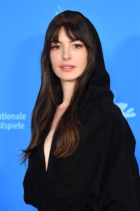 Anne Hathaway At She Came To Me Photocall At Rd Berlinale