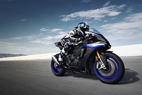 Yamaha YZF R1M And YZF R1 Get Performance Upgrades For 2018 Autoevolution
