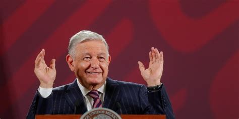 AMLO adelanta que ocho funcionarios de su gabinete dejarán su cargo