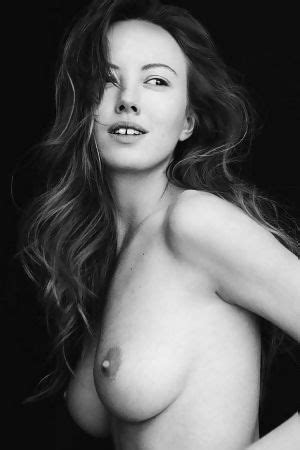 Charlene Holt Naked Telegraph
