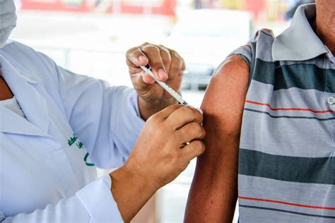 Maceió tem vacinação contra gripe neste sábado Alagoas G1