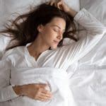 Comprendre et Agir Mon Bébé Se Tape la Tête Contre le Sol Que Faire