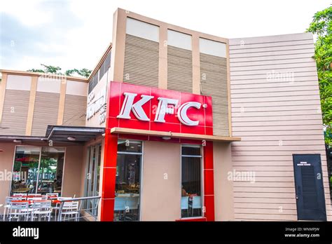 Kfc Store Front Hi Res Stock Photography And Images Alamy