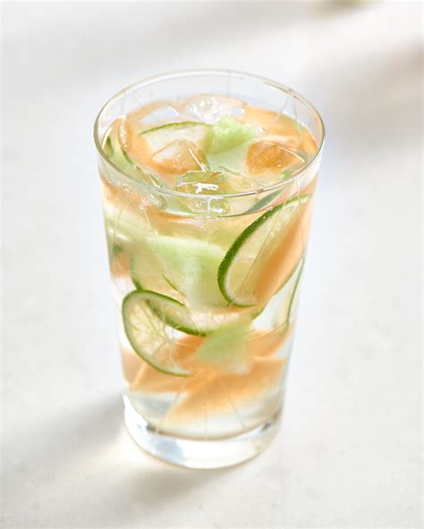 10 Simple Infused Waters That Will Help You Hydrate Fruit Infused