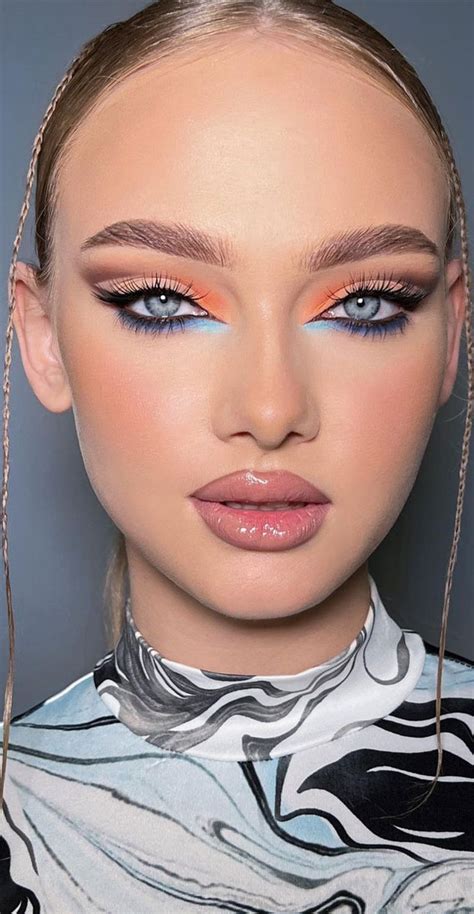 Gorgeous Makeup Trends To Try In Blue And Peach Makeup I Take