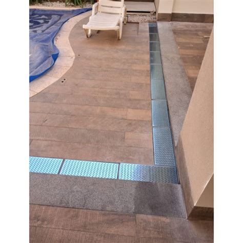 Ralo Grelha Linear Perfurada Em Inox Cm X Cm Gua Pluvial Submarino