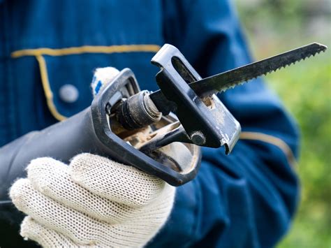 3 Best Cordless Saws For Cutting Tree Branches Timber Gadgets