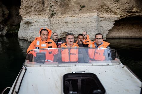 Fırat Nehri nin saklı kanyonları göz kamaştırıyor
