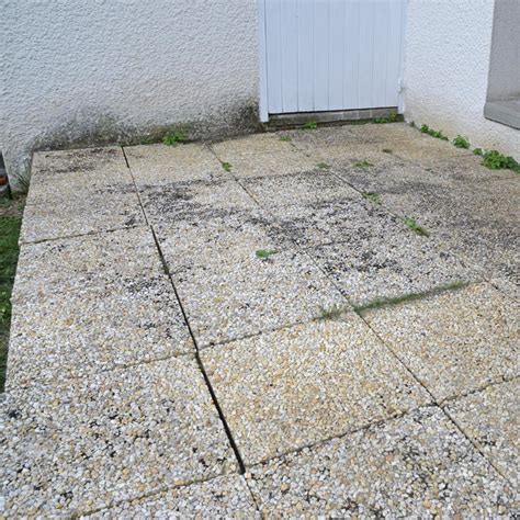 Refixer les dalles gravillonnées d une terrasse