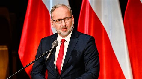 Adam Nedzielski były minister zdrowia usłyszał zarzuty TVP INFO