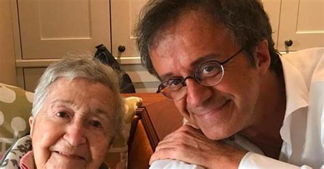 Stéphane Laporte publie une émouvante vidéo hommage à sa mère qui vous