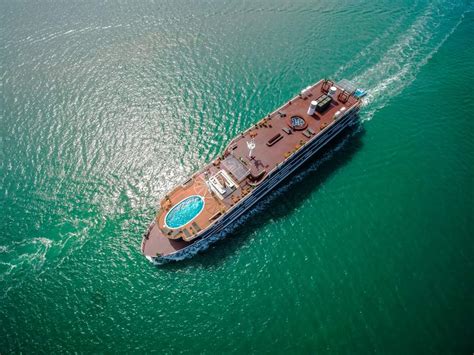 Halong Heritage Binh Chuan Cat Ba Cruise Lan Ha Bay Luxury Cruises