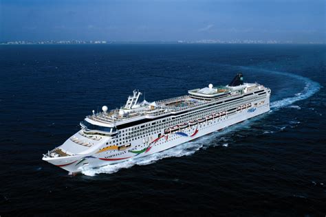 Norwegian Cruise Line presenta sus nuevos itinerarios para otoño e