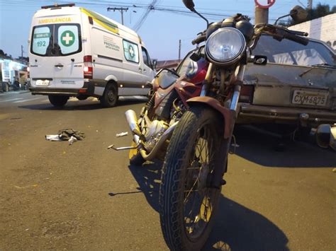 Acidente Entre Carro E Moto Acontece Em Cruzamento De Artur Nogueira