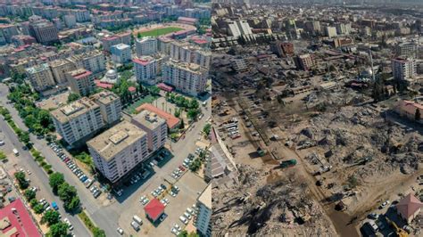 Asrın felaketi nde can kaybı 47 bin 975 oldu Son Dakika Haberleri