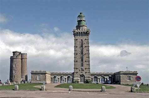 Les merveilles du phare du Cap Fréhel une visite incontournable