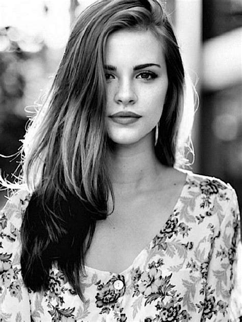 It S The 25 Most Beautiful Women This Week Suburban Men Portrait