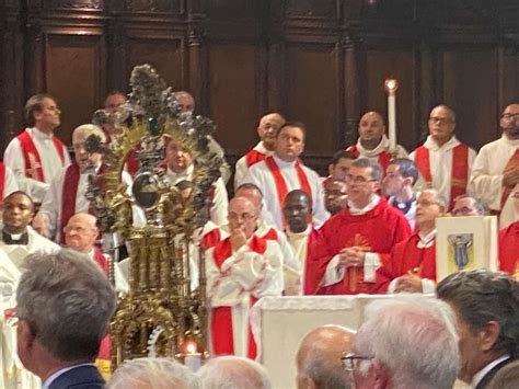 Miracolo di Maggio non si è sciolto il sangue di San Gennaro