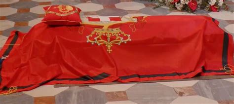 Torino Celebrati Oggi I Funerali Di Vittorio Emanuele Di Savoia