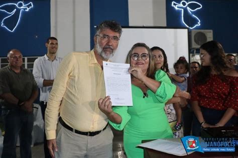 Prefeita Jandira Xavier Assina Ordens De Servi Os Para A Constru O De