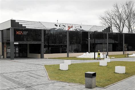 Nowohuckie Centrum Kultury Kombinat wydarzeń warsztatów i emocji