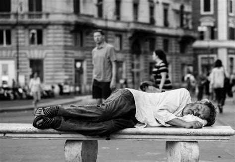 Povertà ed esclusione sociale Il rapporto di Caritas Sempione News