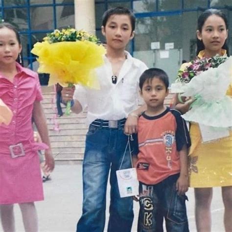 Loạt ảnh ấu thơ chưa được công bố của Sơn Tùng M TP và Mono 2sao