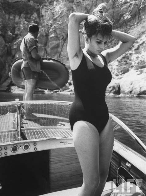 Encyclopedia Bryannica Theswinginsixties Sophia Loren 1961